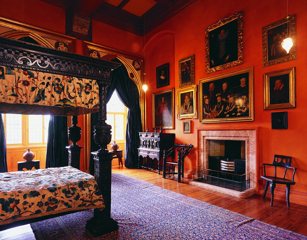 What makes a stately home? | The Victorian Emporium