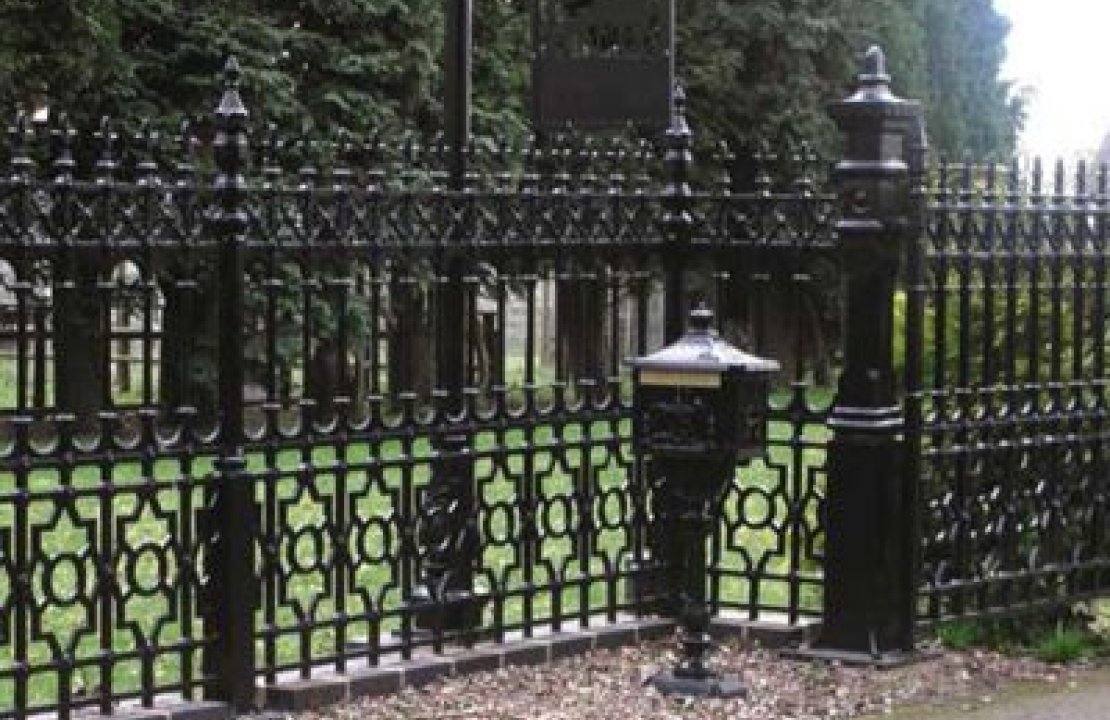 Using Victorian Wrought Iron Railings