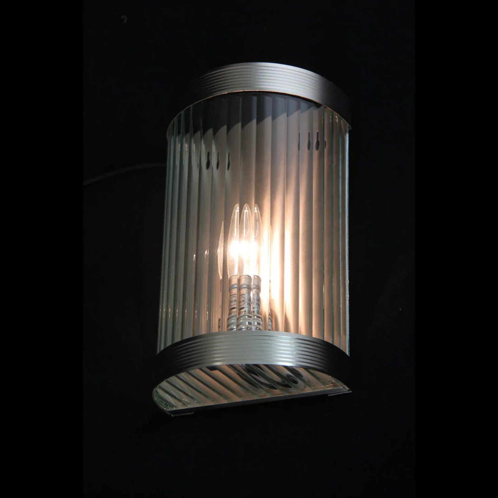 Wide Reeded Glass Wall Light in a Choice of Finishes | 1/4" reeded ...