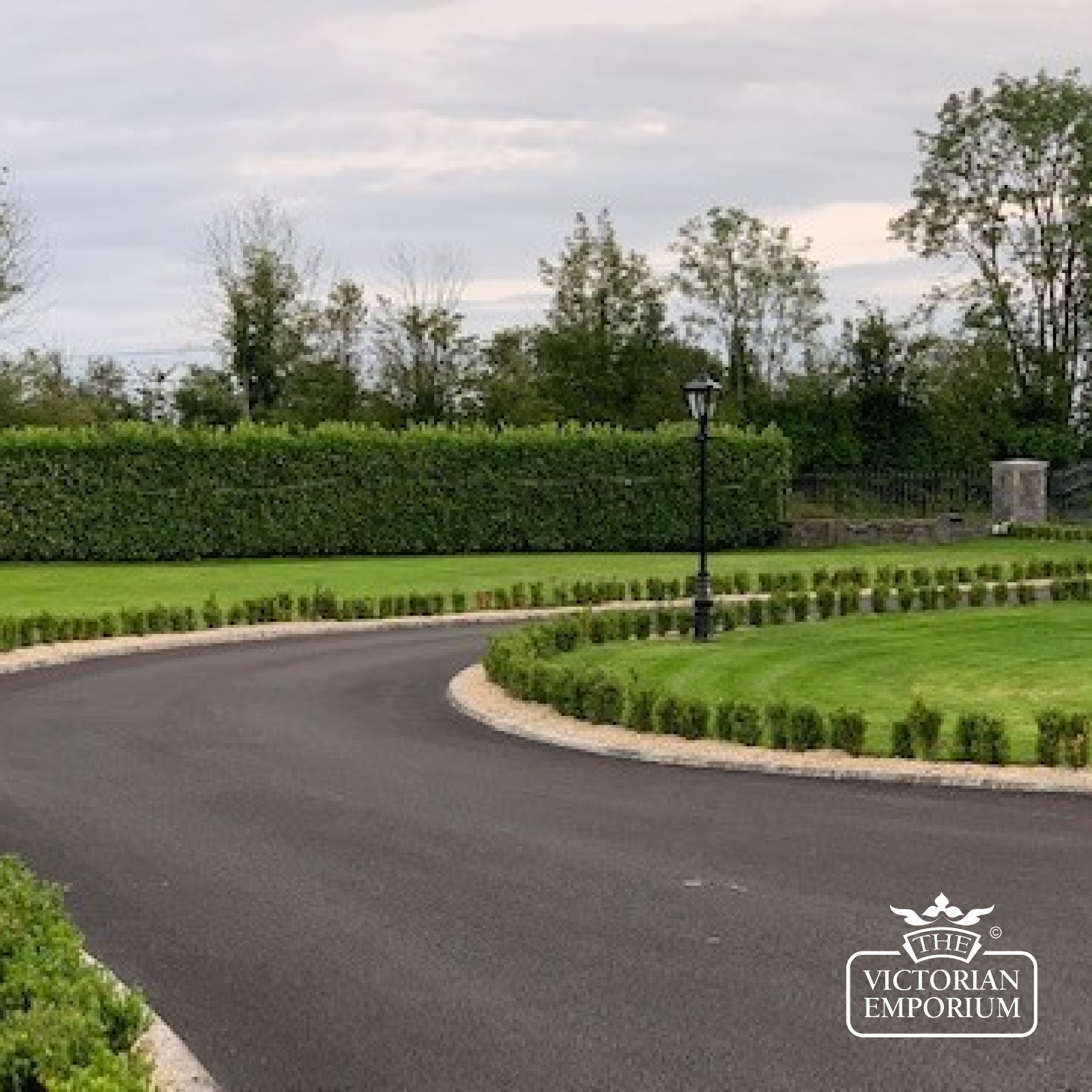 Manor Lantern and Lamp Post - 3m height only