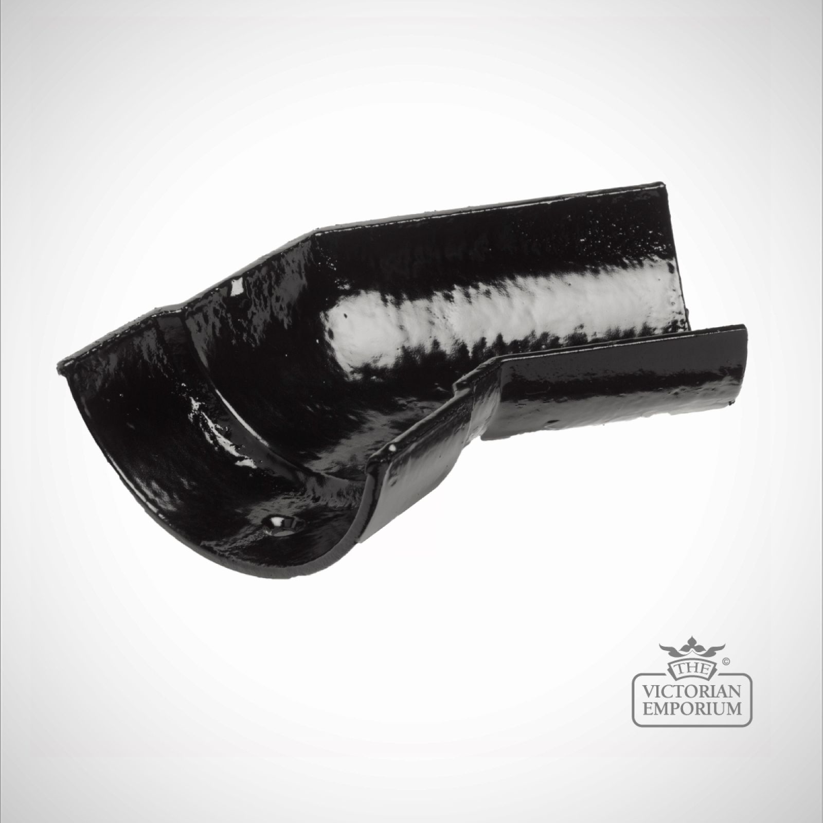 Angle for plain half round gutter - primed