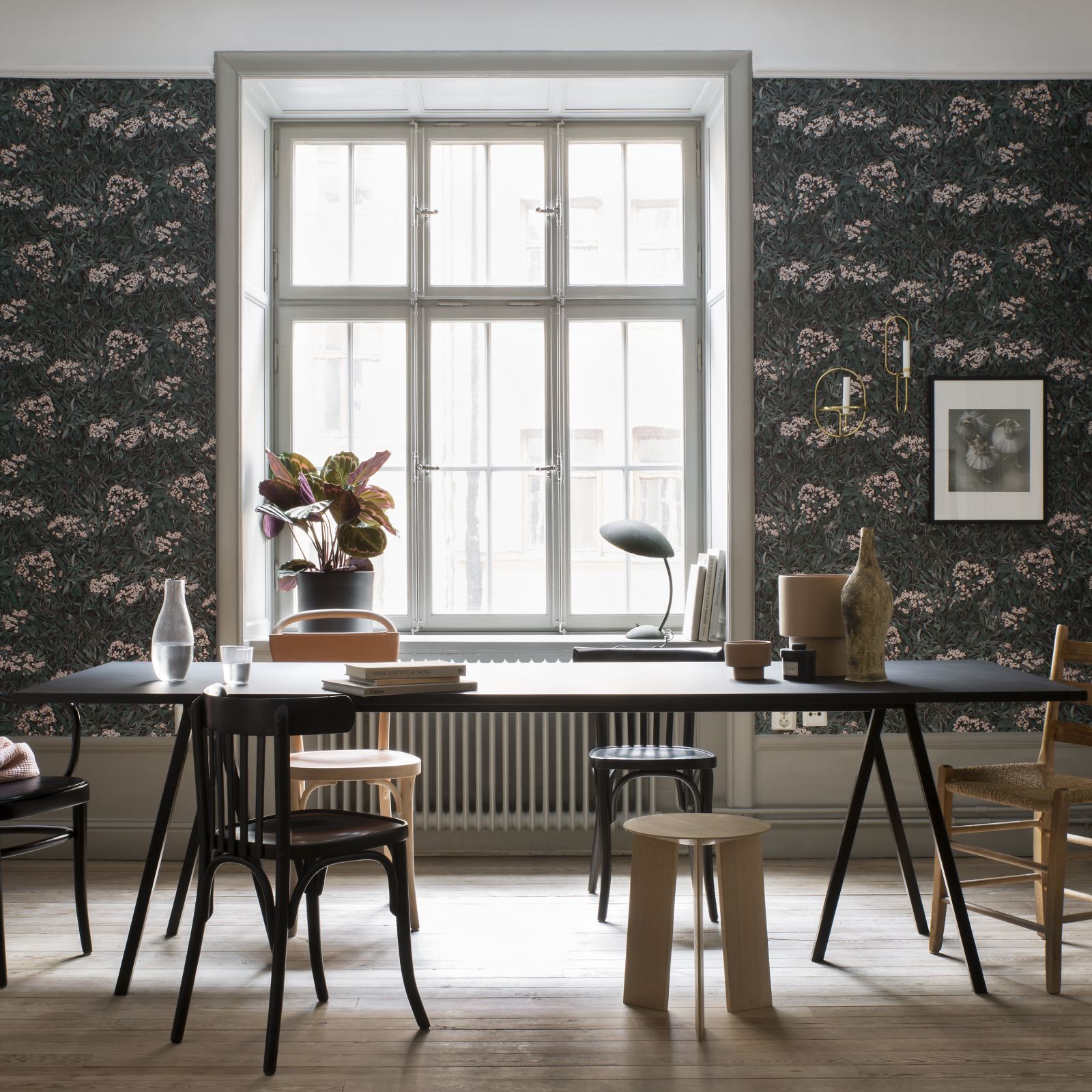 Malin wallpaper in a choice of 3 colourways